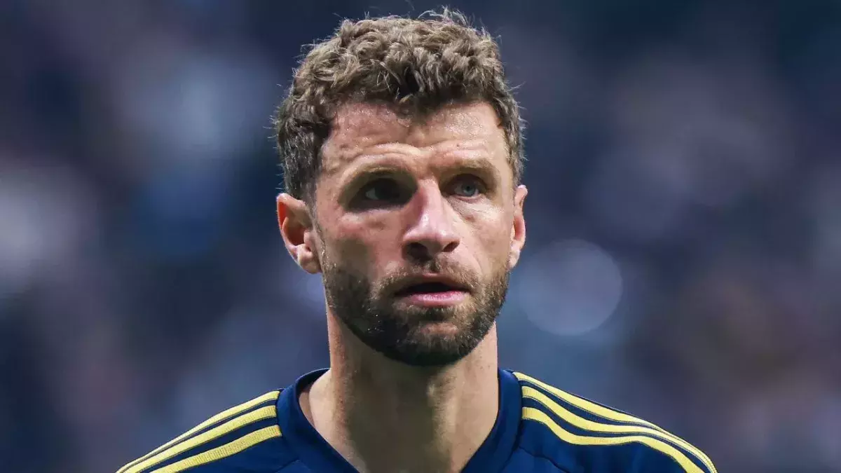 Neuer Look: Ex-Bayernstar Thomas Müller trägt jetzt einen Vollbart ...